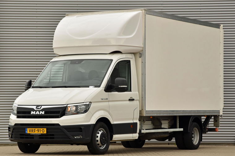 MAN TGE 50 2.0 Lang bakwagen met laadklep leasen - Regeljelease.nl